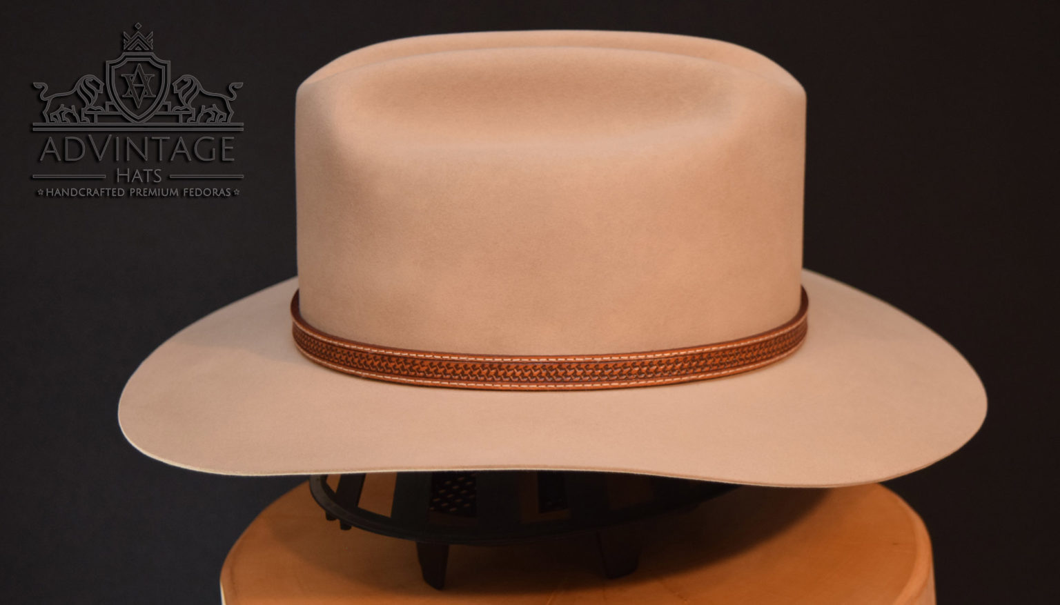 Cattleman Cowboy Hat in Bone / Justified – adVintage